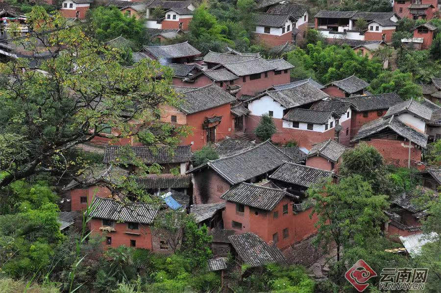 A salt well composes a thousand-year-old legend to explore the "hidden ...