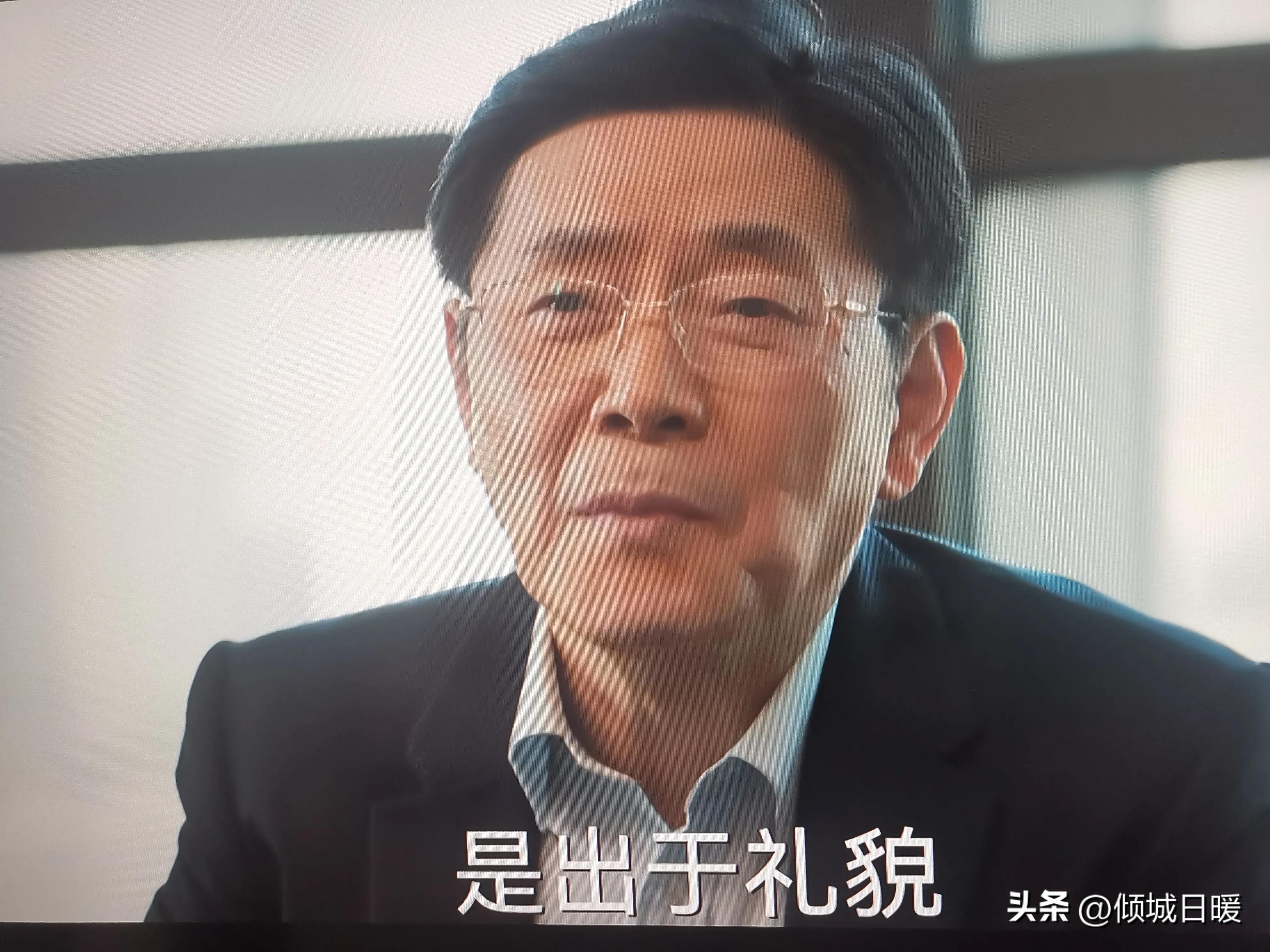 In "Warm and Sweet", Jiao Yue asked people to pretend to be his parents ...