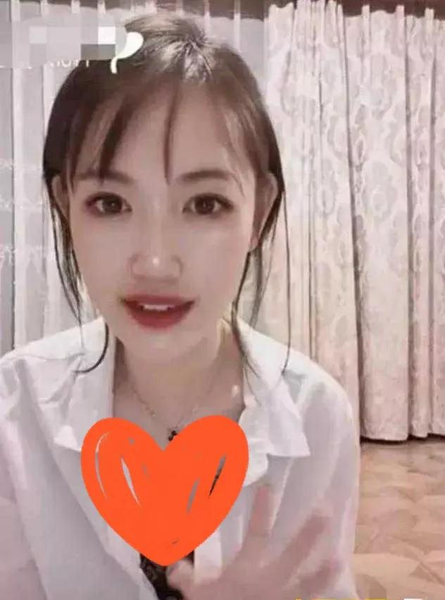 Ma Rong unbuttoned the live broadcast for traffic, let herself go, and ...