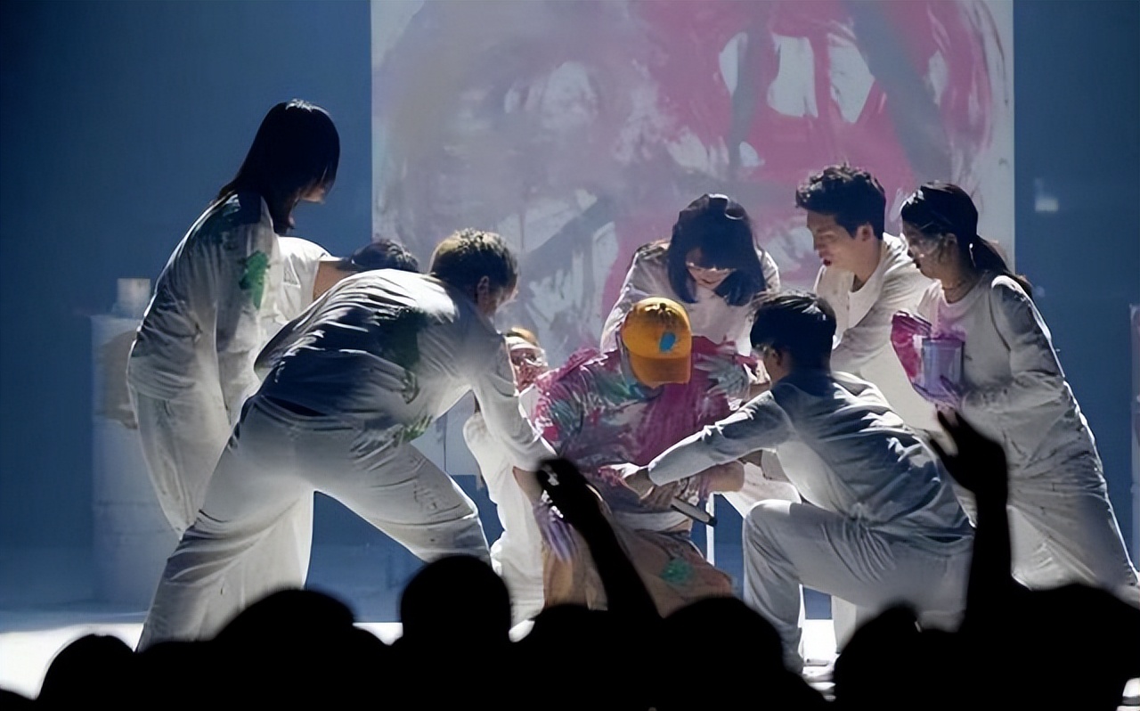 Interpretation of "Dirty Artist" from another angle: what is the stage ...