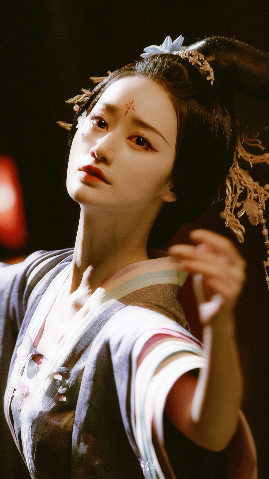 Star series wallpaper ~ Guo Xiaoting - iMedia