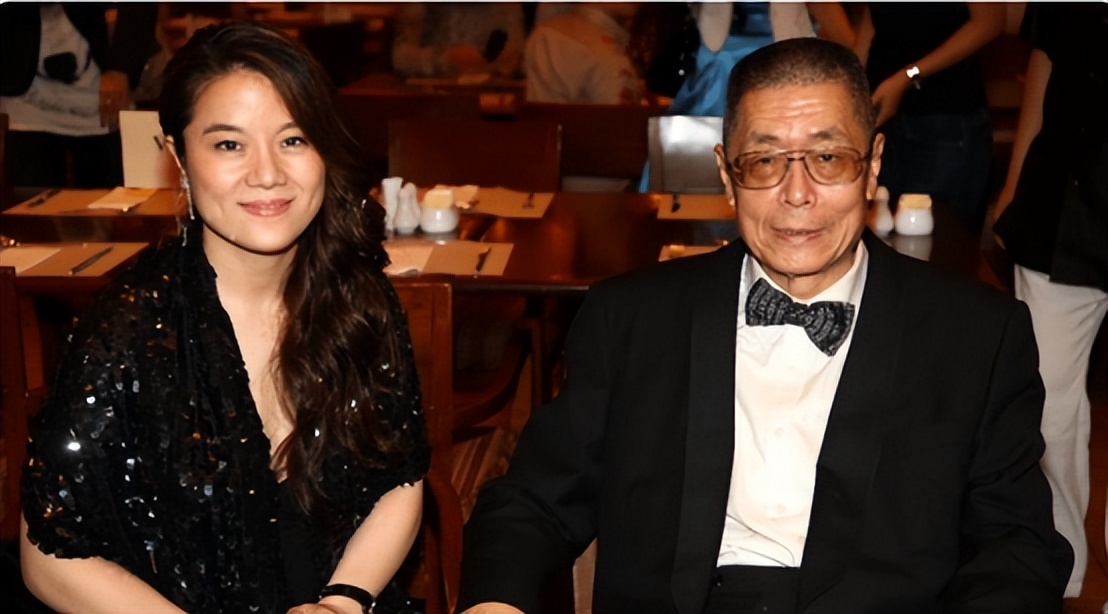 Liu Shikun celebrates her 84th birthday! In the same frame as his 2 ...