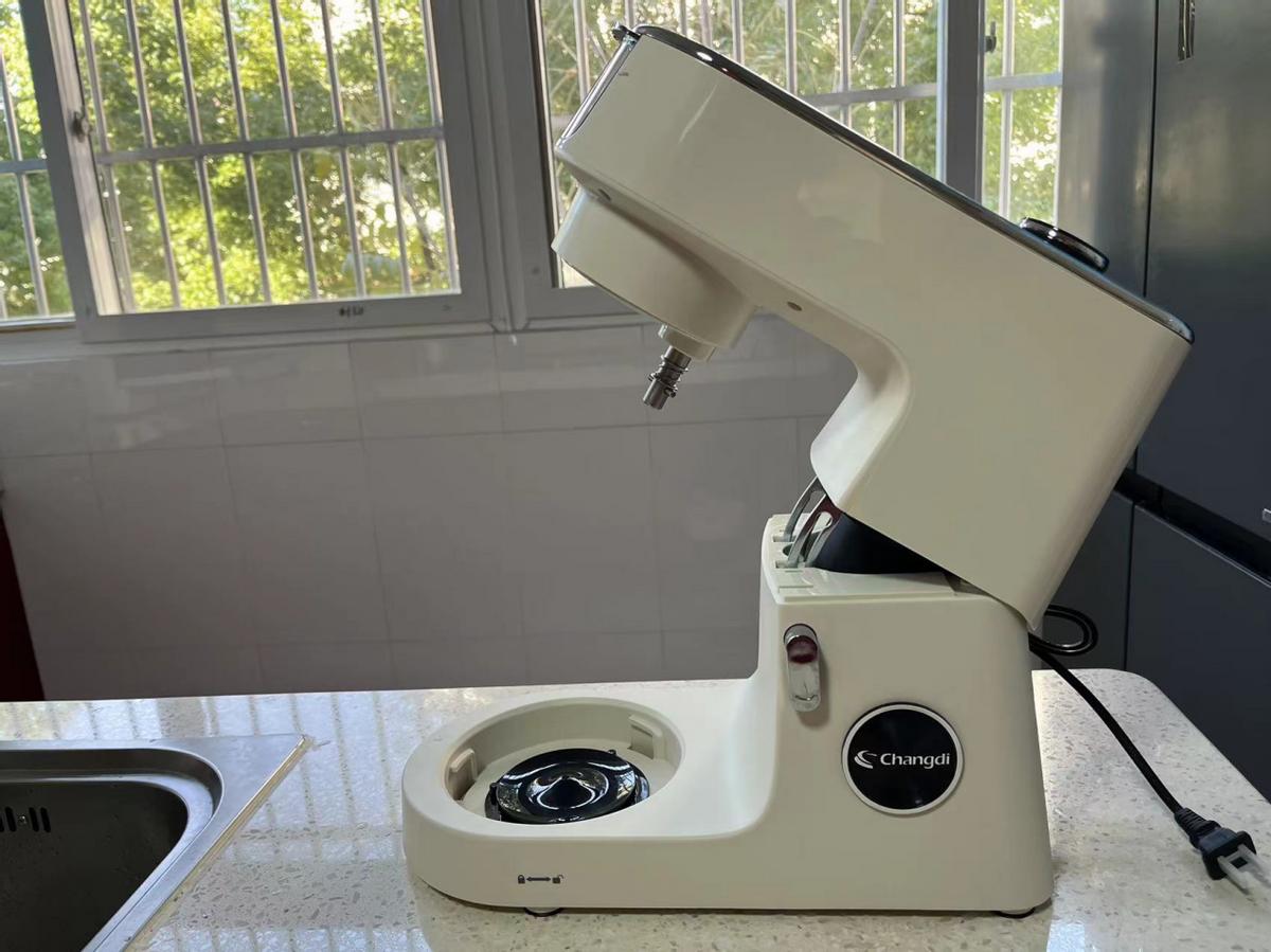 The first choice for beginners of small white bread, a chef machine ...