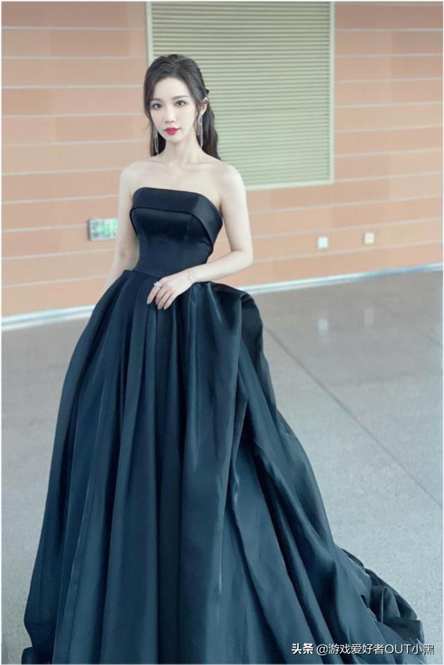 The fourth issue of Xiaolu, the beauty commentary of KPL both inside ...