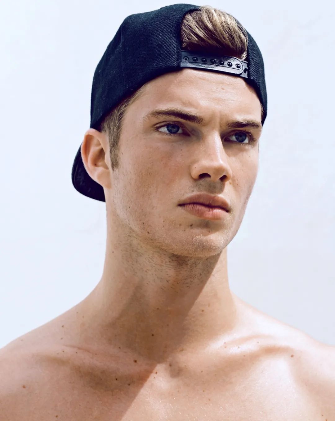 South African fashion model Luke Walker officially proposes to his ...