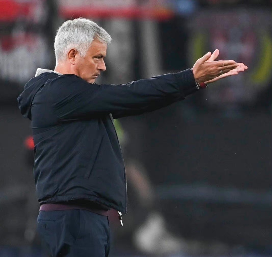 Mourinho is amazing! The top tactics dominate the Europa League, the ...