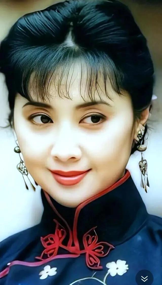 Gorgeous beauty—Zhu Lin - iNEWS