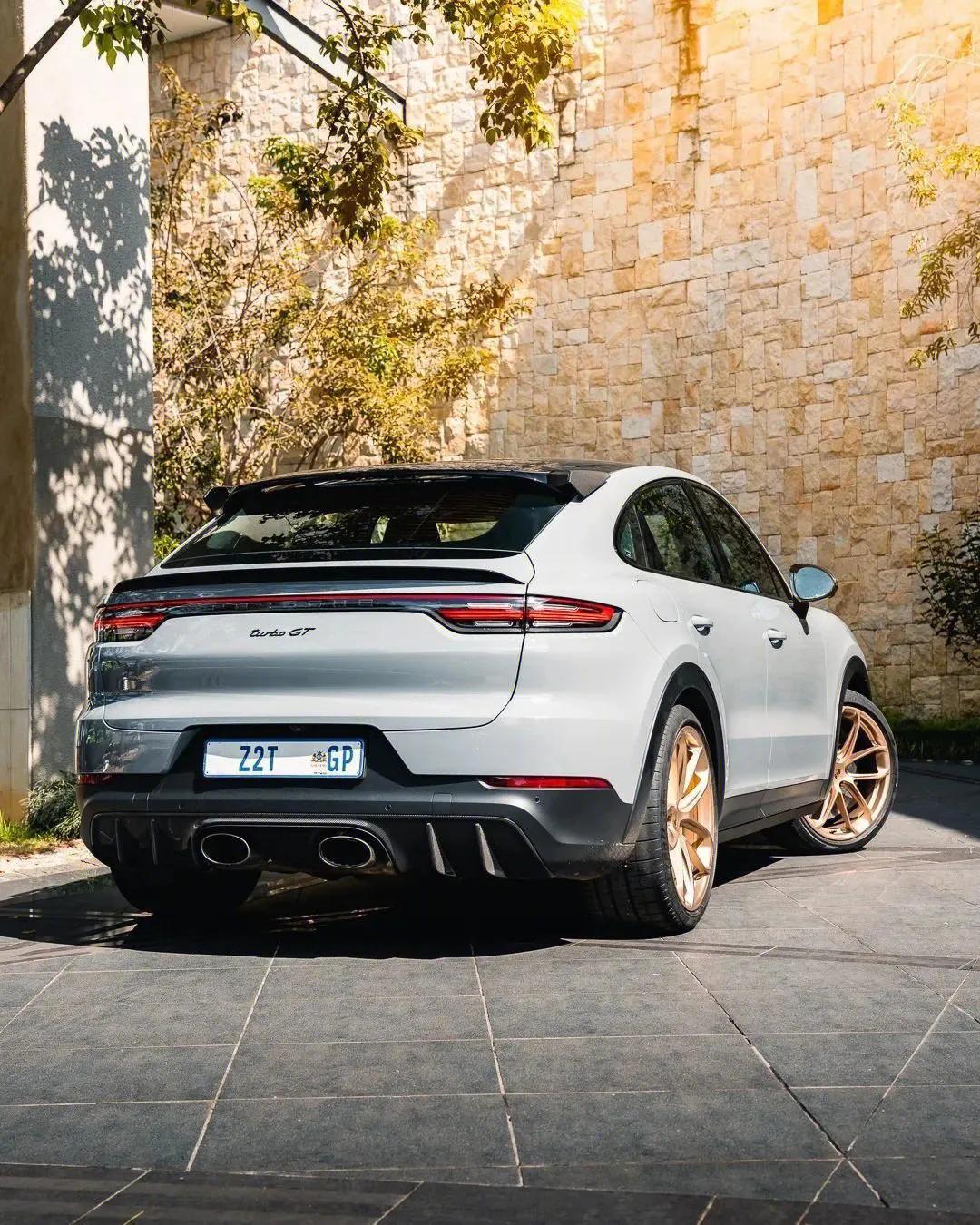 Destroyer of the Urus - Porsche Cayenne Turbo GT - iNEWS