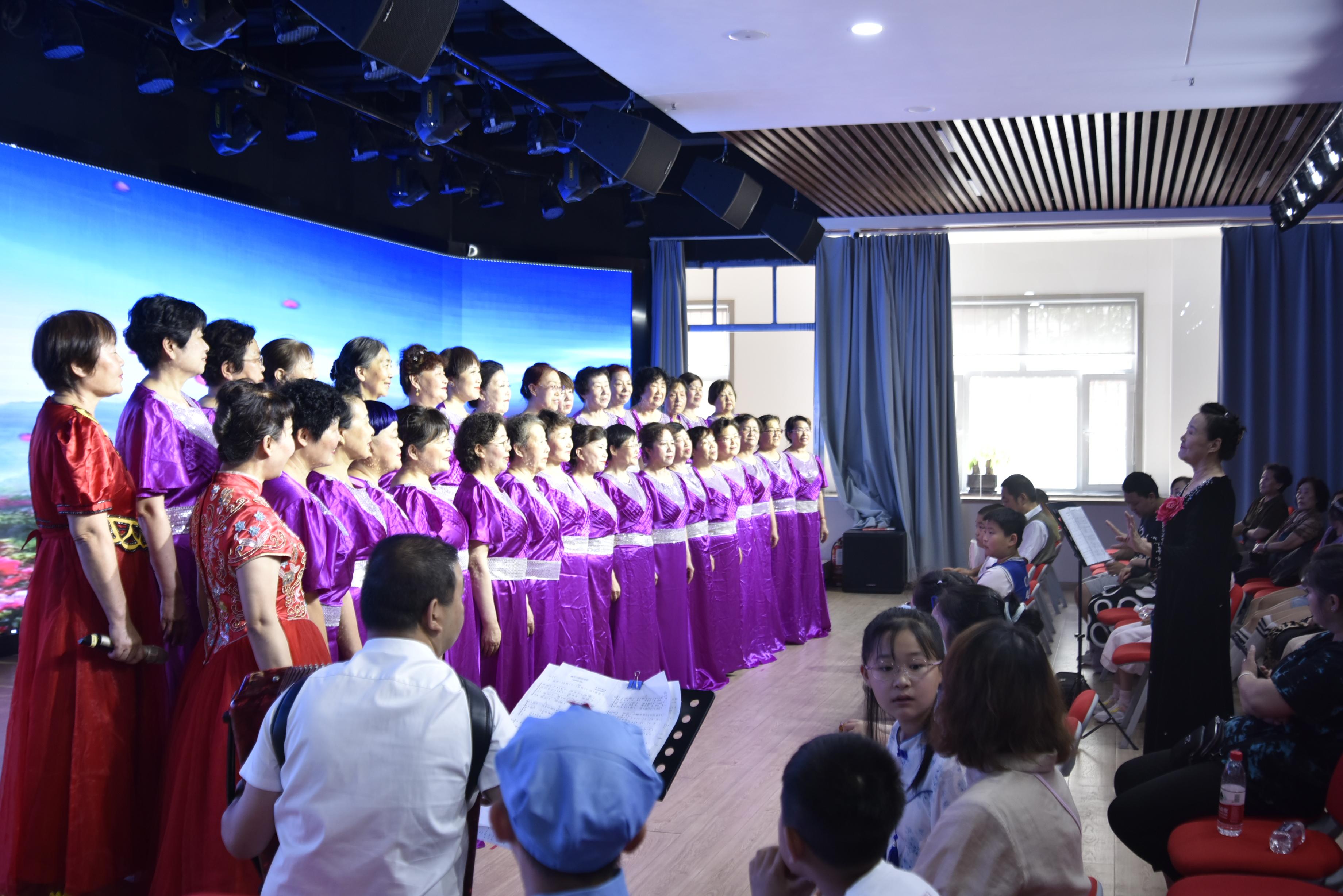 Exhibiting the charm of intangible cultural heritage, gathering the ...