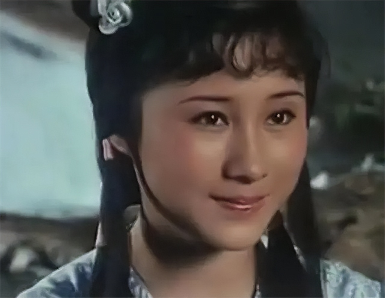 Actor Ding Lan, who became popular at the age of 17 for "Shaolin Temple ...