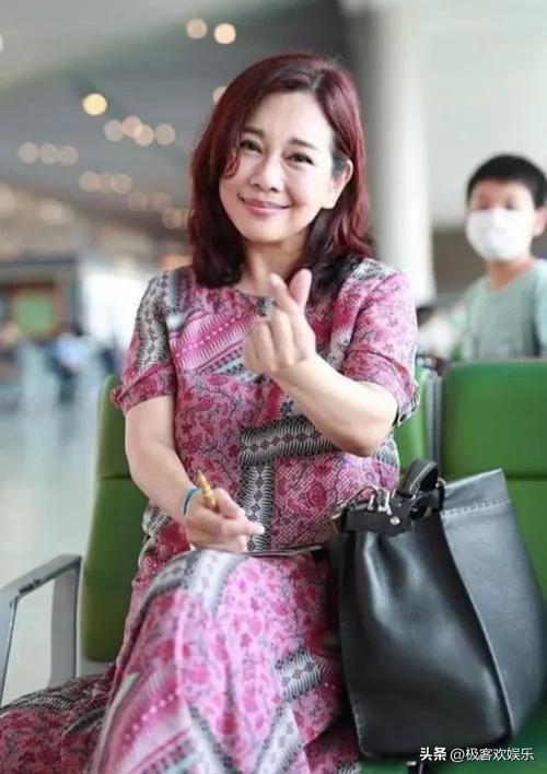 Chen Songling became popular in the work "Singer Girl at the End of the ...