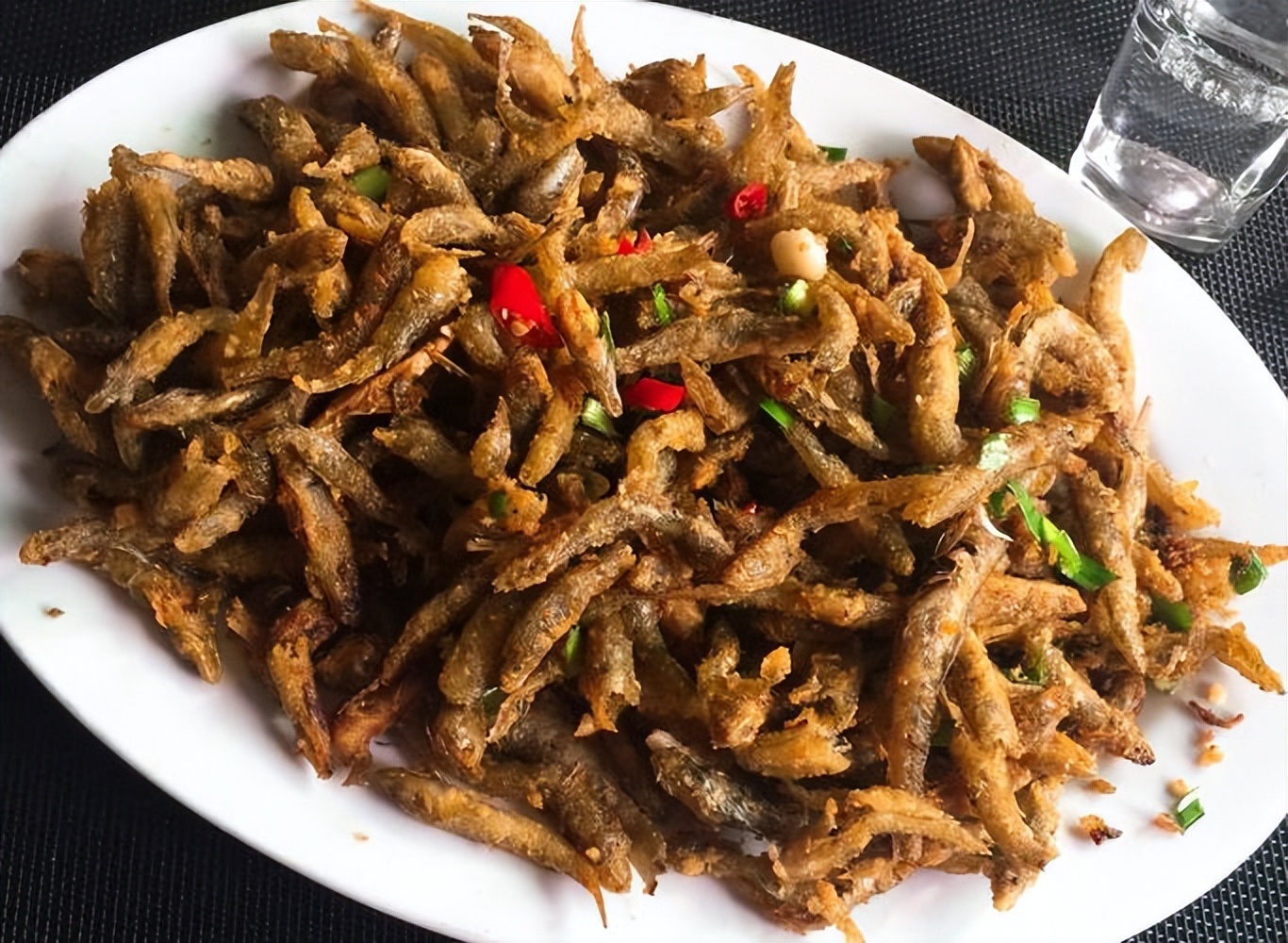 If you want to eat fried small fish, you don't need to buy it. I will ...