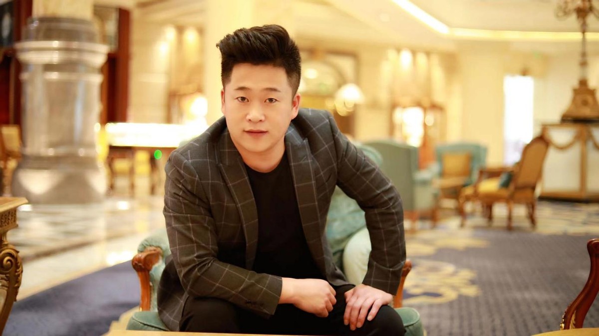 Feng Peng and Li Yixiao's new single "Brothers Worthy of Heaven" will ...