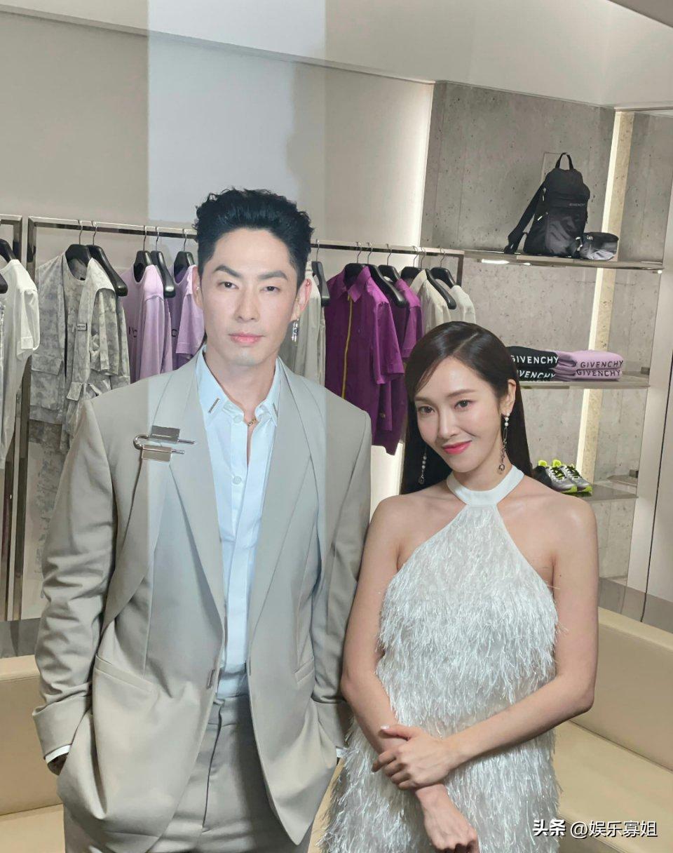 very funny! Vanness Wu mentions members of Girls' Generation in front ...