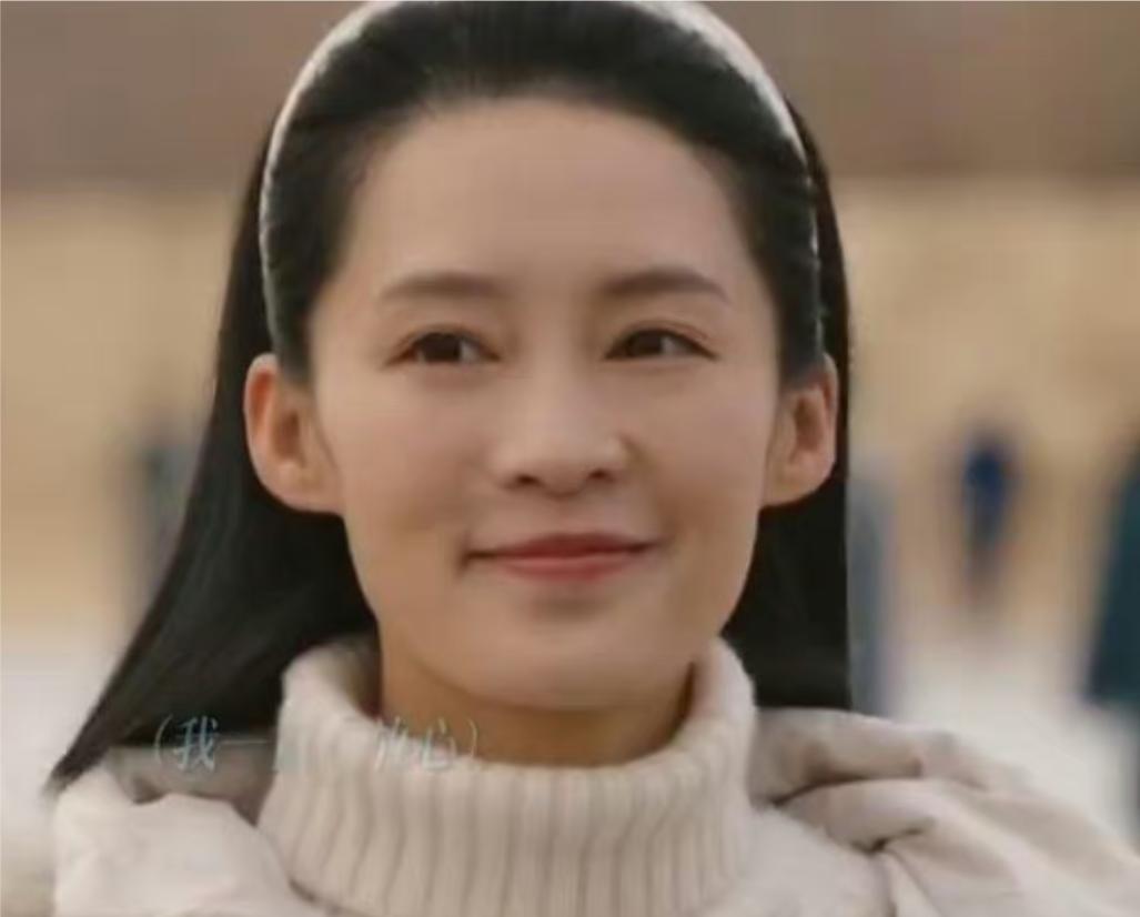 Makeup contrast is too strong! Because of love or from the heart? Tong ...