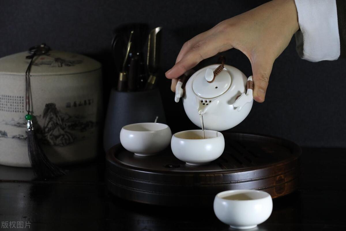 How did Buddhist monks promote the development of tea culture? - iNEWS