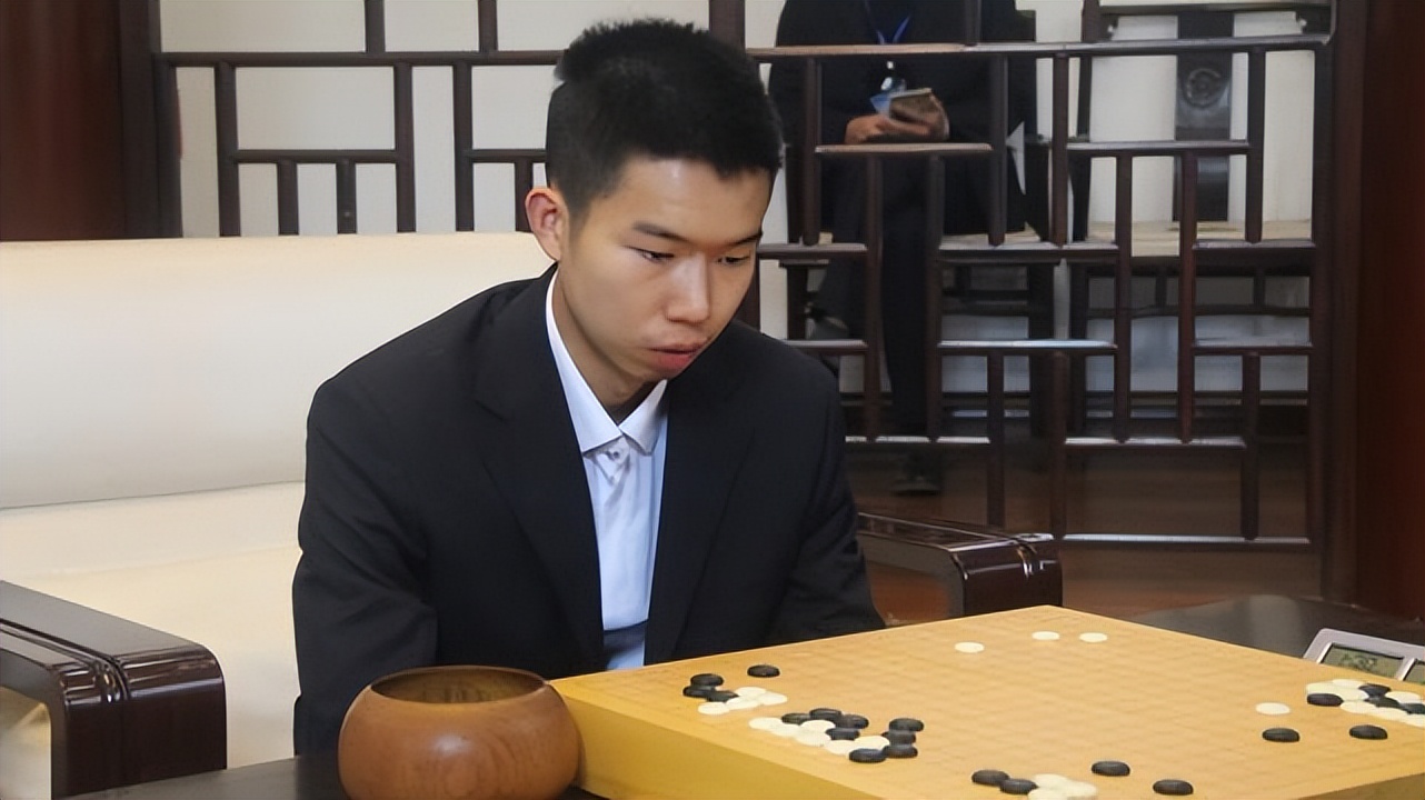 Gu Zihao, beat the first person Shen Zhenzhen! - iNEWS
