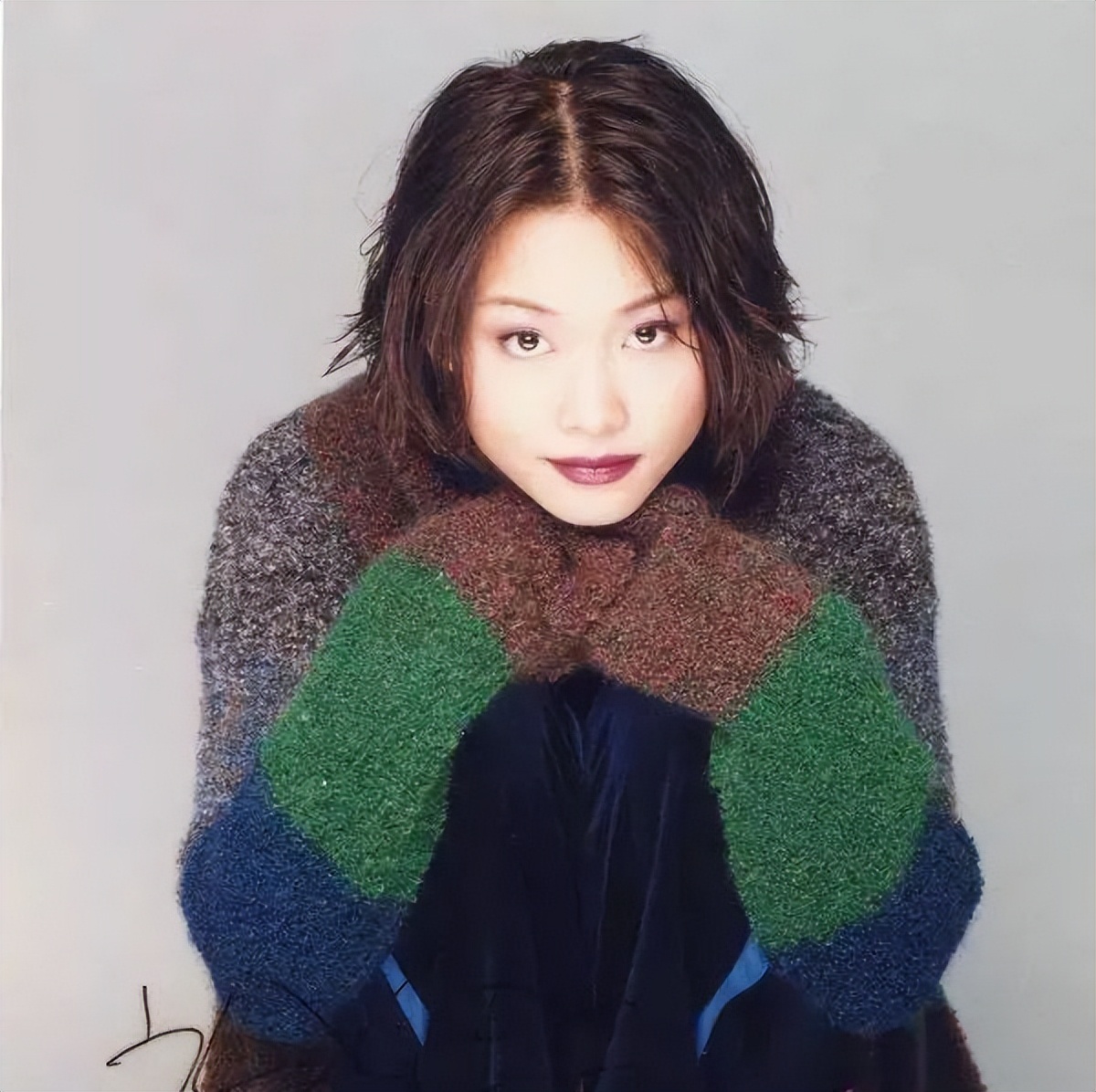 A recent photo of 48-year-old Xu Meijing, who was once as famous as ...