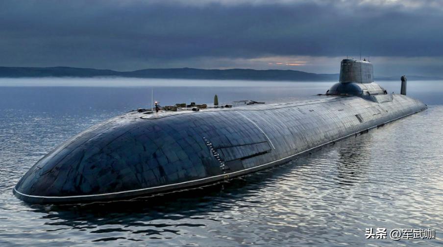 A nuclear submarine with a displacement of 14,000 tons will be launched ...