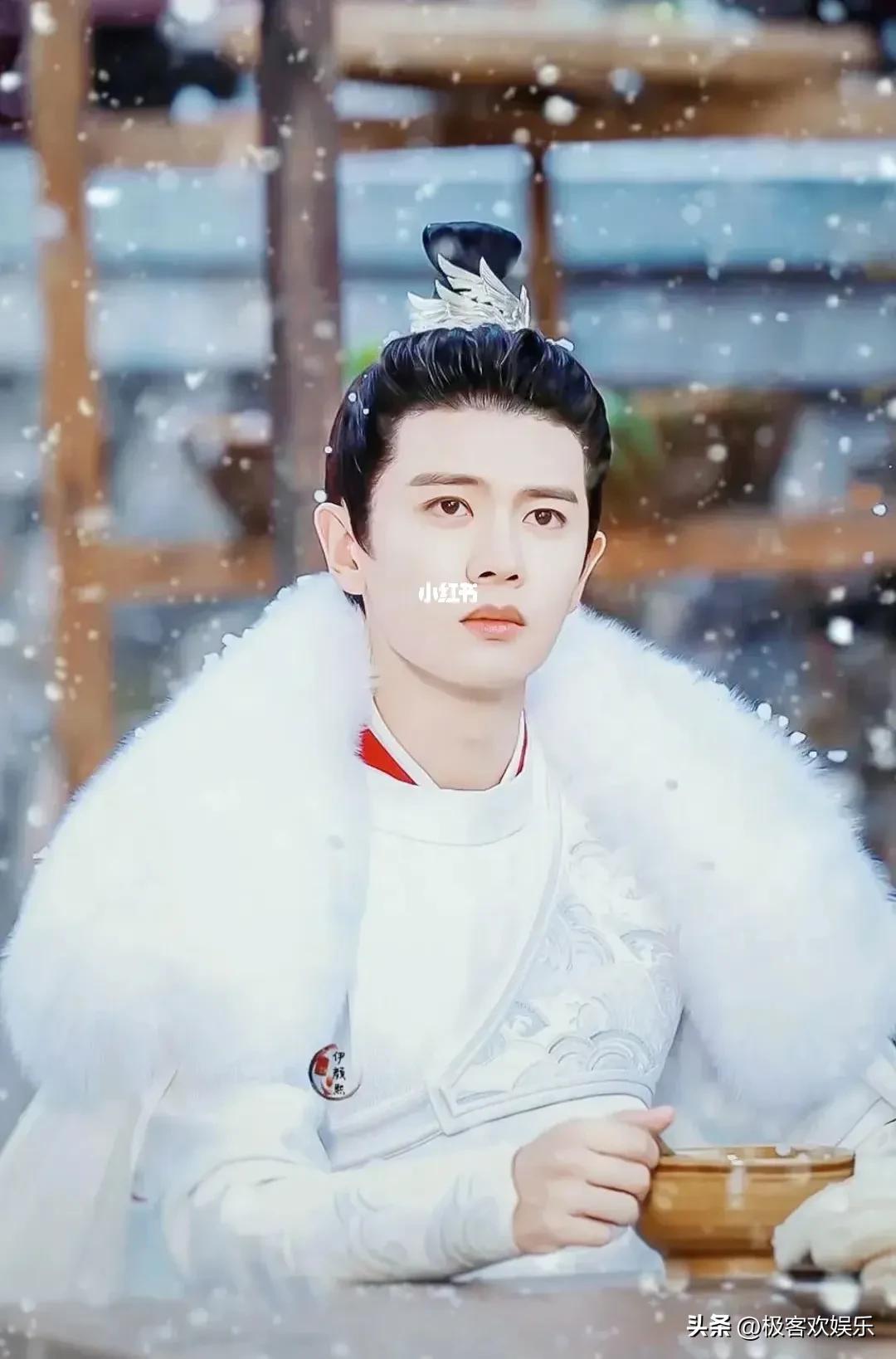 Ren Jialun's wonderful life, "Tiantian Di Renjie" was delayed, and the ...