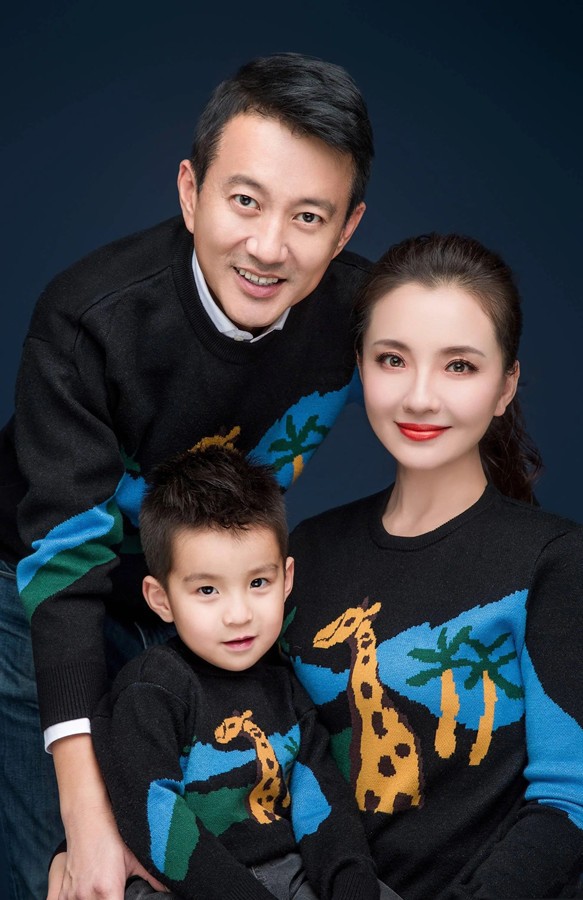 "Aunt Jinxi" Sun Qian is so good at marrying! Husband is wealthy, son ...