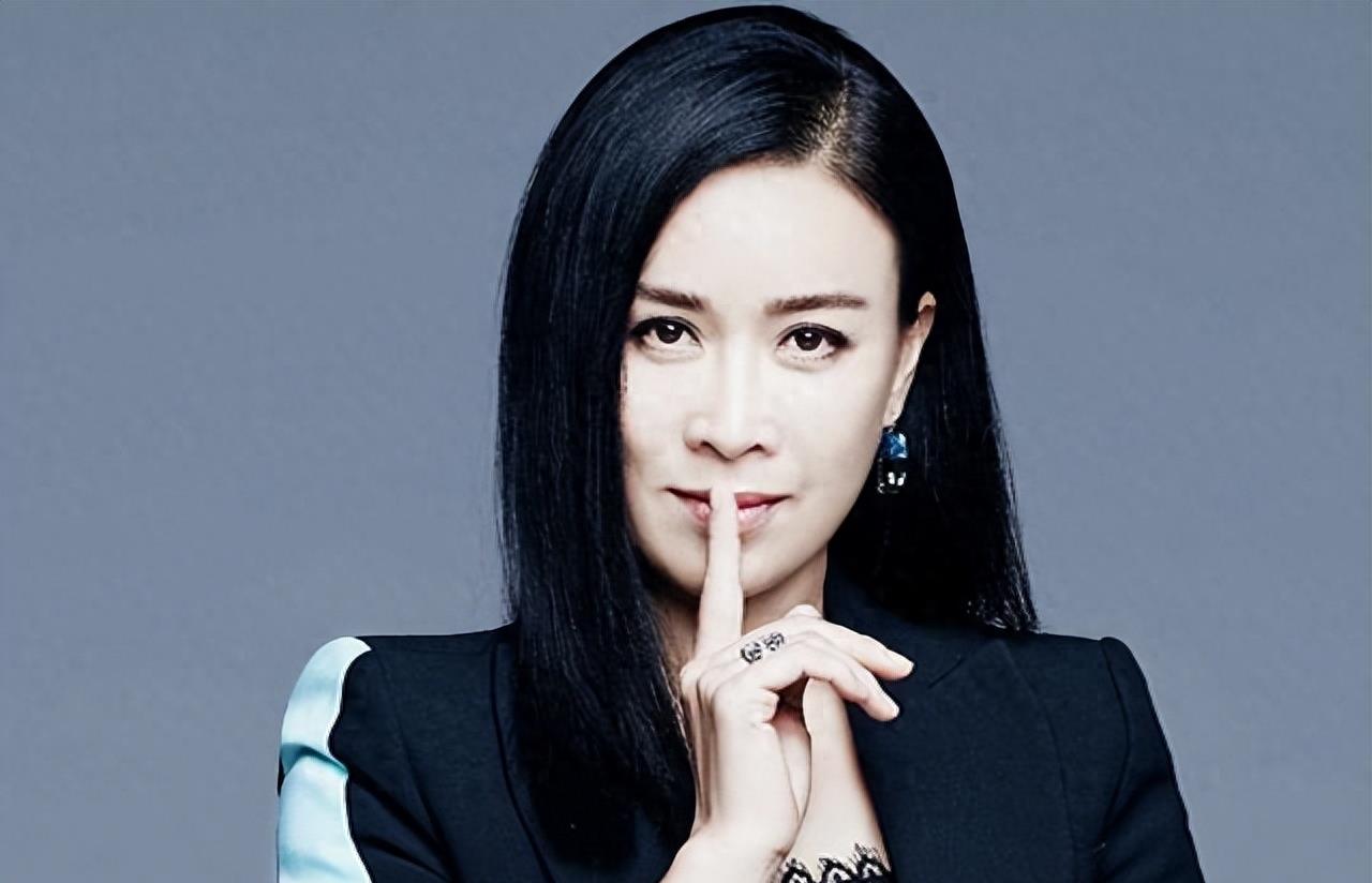 Na Ying made a strong comeback, and held two concerts in October, the ...