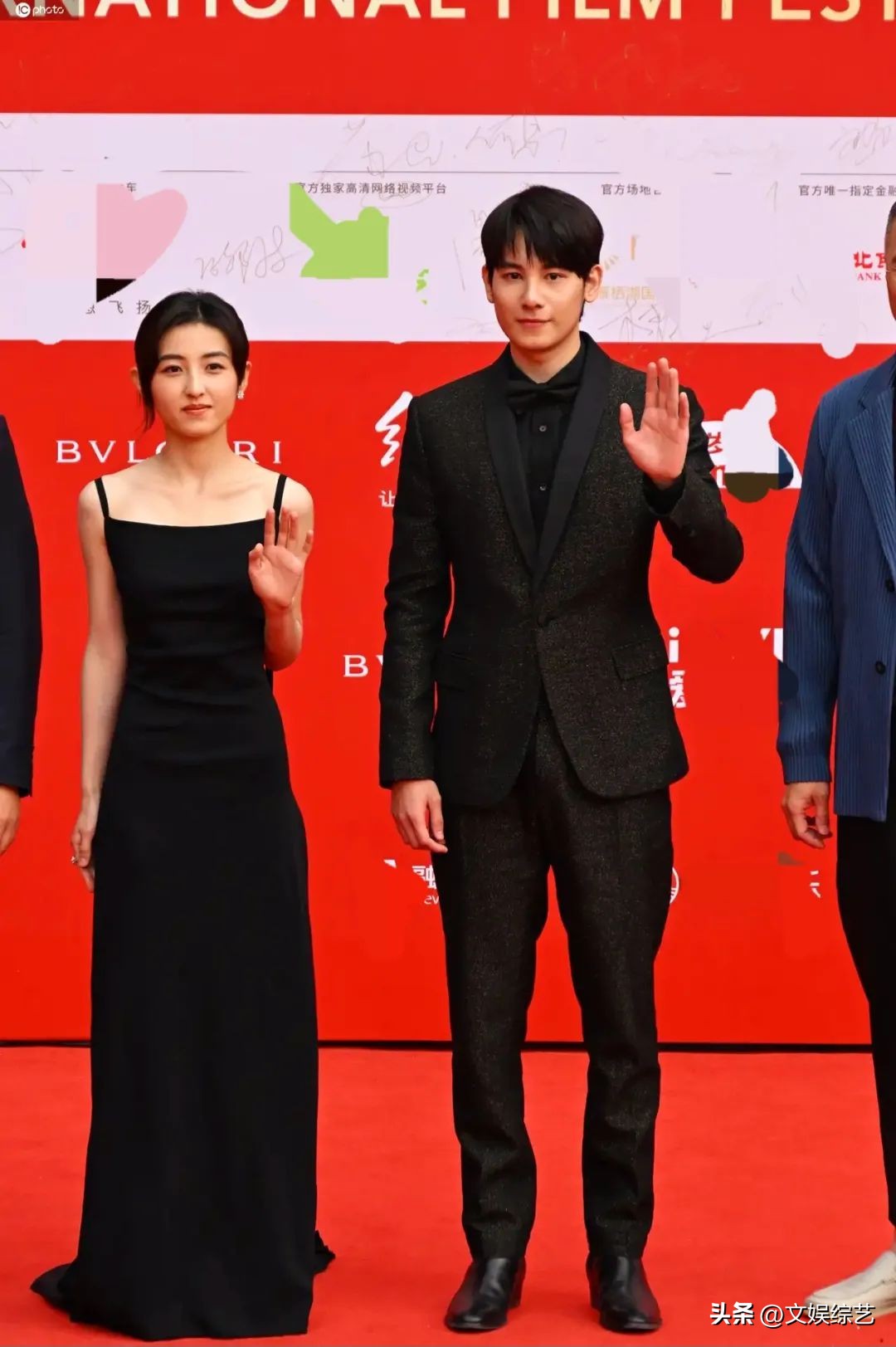 Zhang Zifeng is so cute, because of a group photo ranking, Zhang Zifeng ...