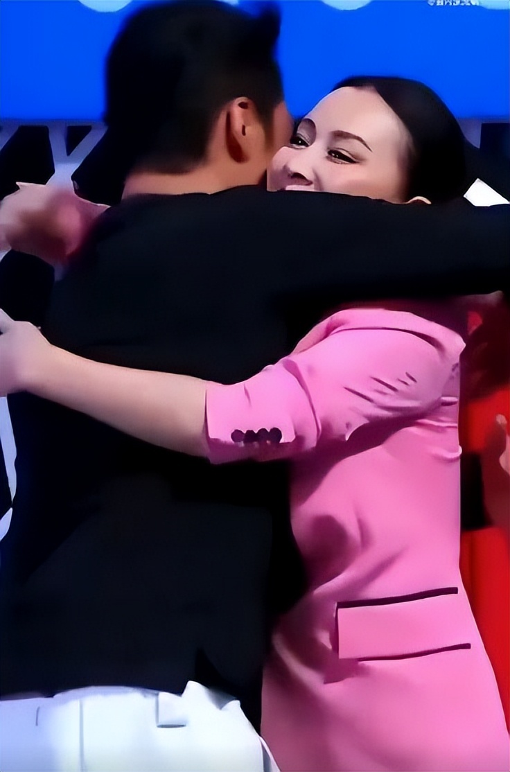 After many years, Ma Jingtao saw Carina Lau again, and his inner ...