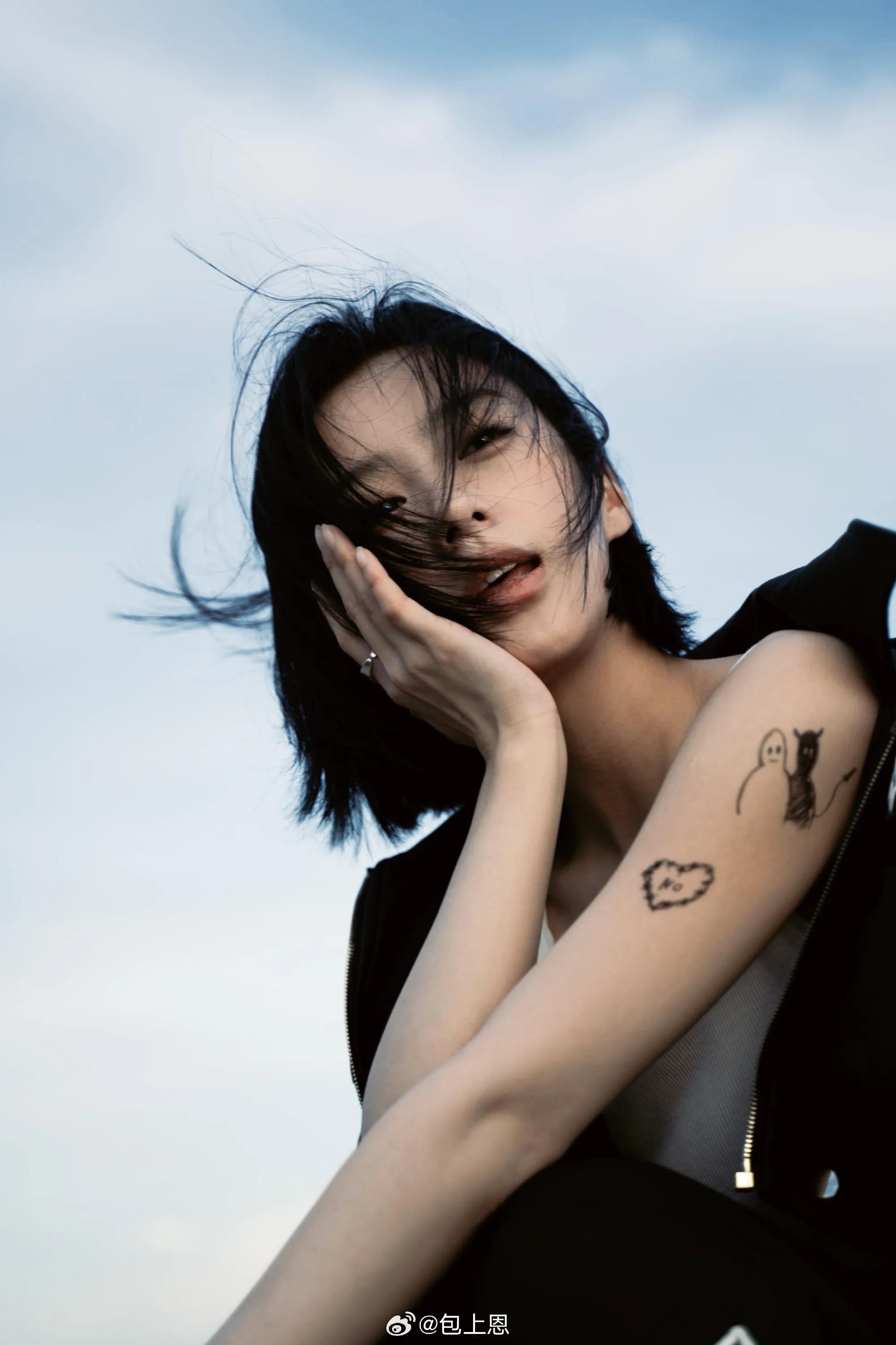 Bao Shangen's short hair is so exciting, the delicate beauty of a girl ...