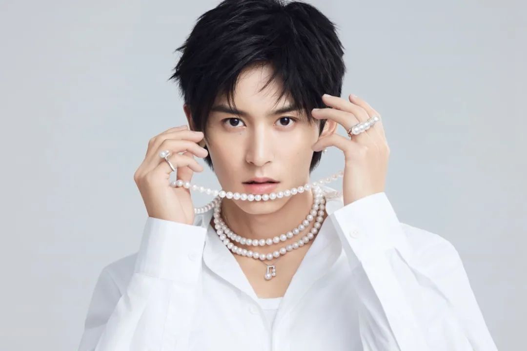 Chen Feiyu beware of Wang Anyu? - iMedia