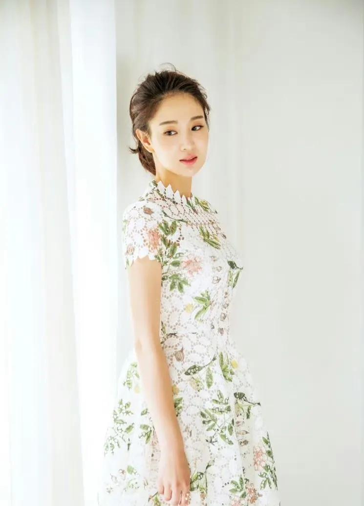 Hou Mengsha: It doesn't matter if she is as beautiful as a flower ...