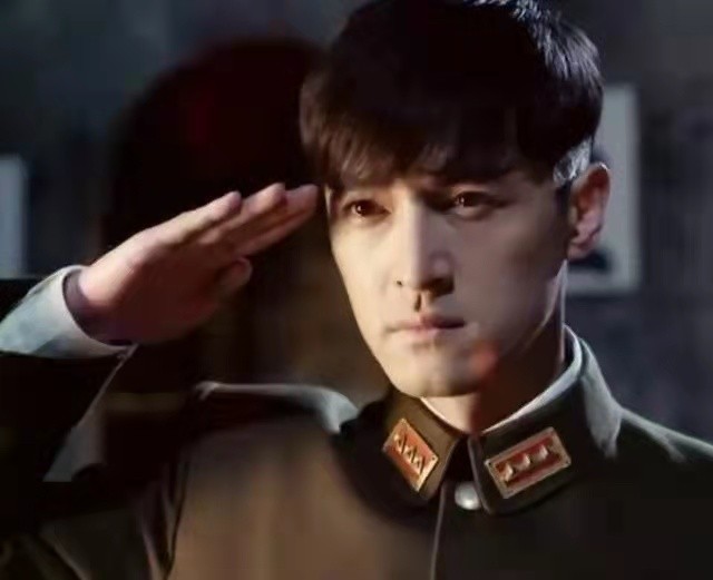 Inventory of ten men in military uniforms: Zhang Ruoyun is so handsome ...