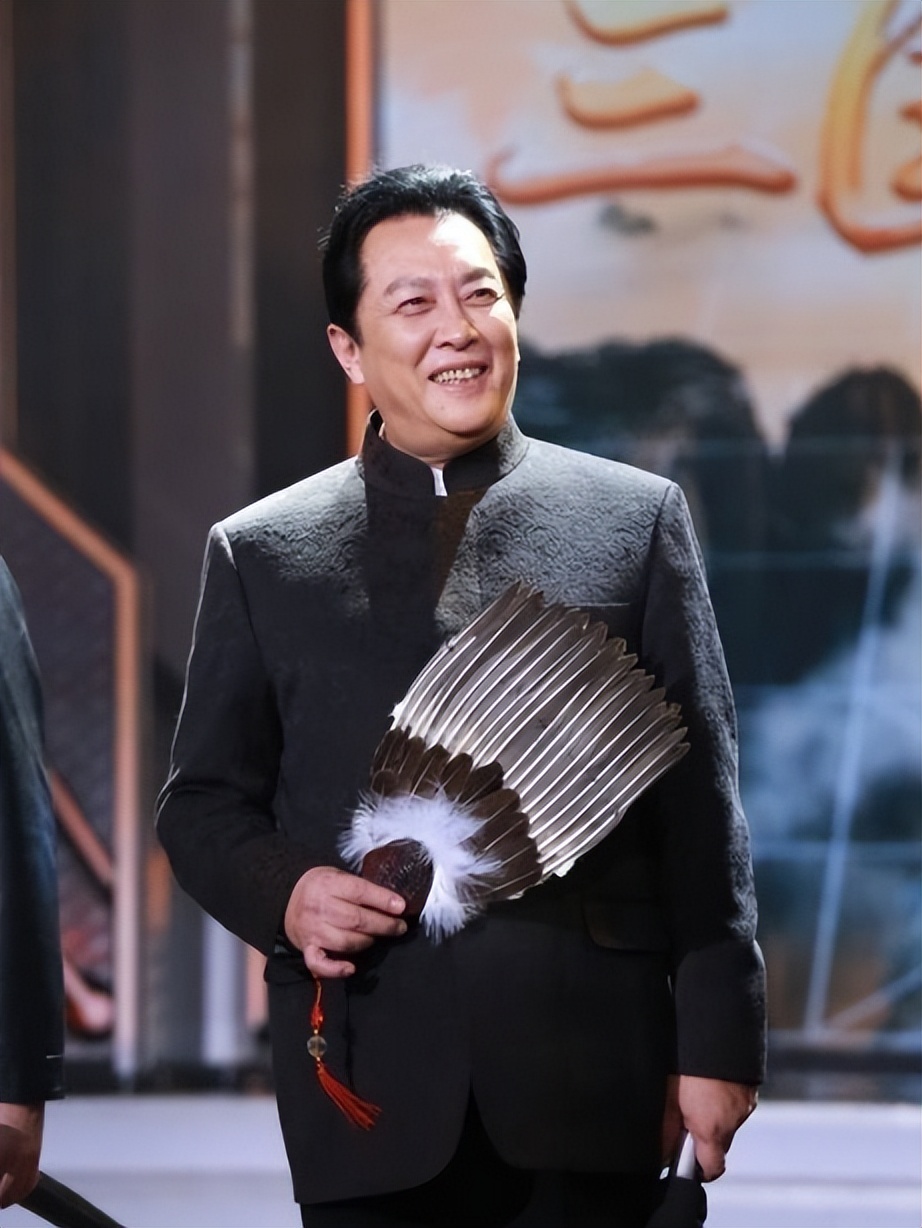 After the original partner Sun Tao committed suicide on New Year's Eve ...