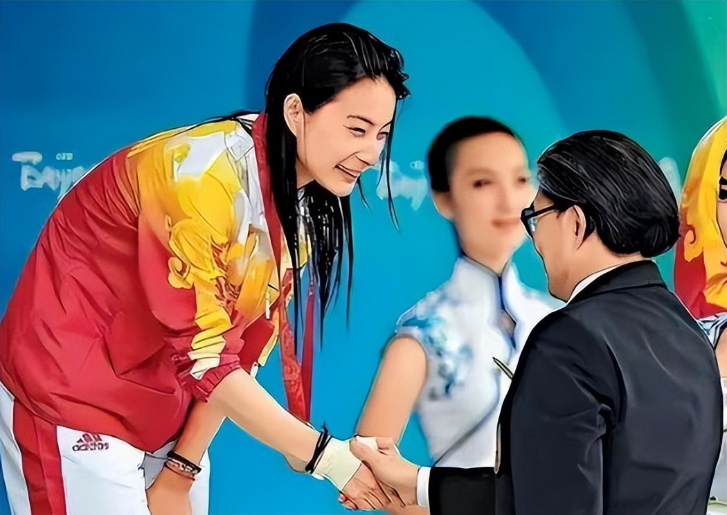 Guo Jingjing finally couldn't help but slap Li Xiang awake? See the ...