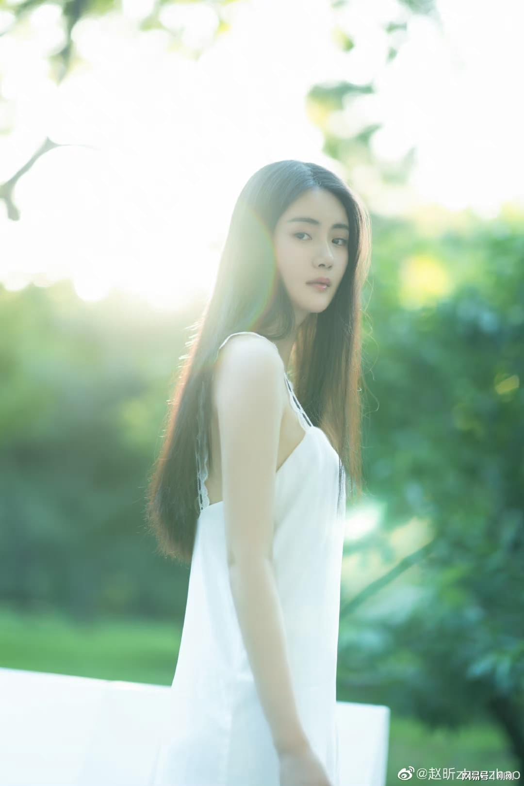 cool summer Zhao Xin - iNEWS