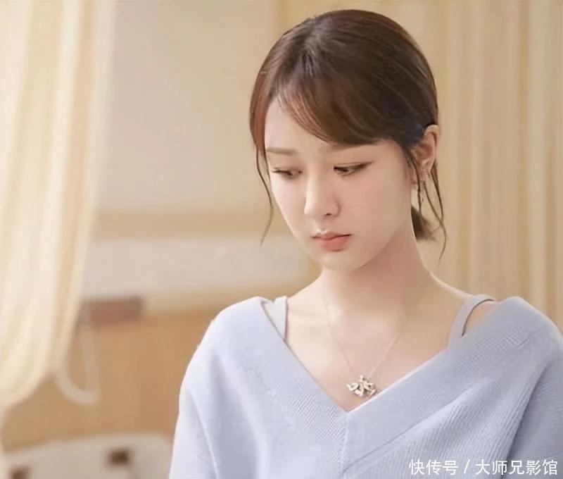 Shaking his head and shaking his head all the way, with a ferocious ...