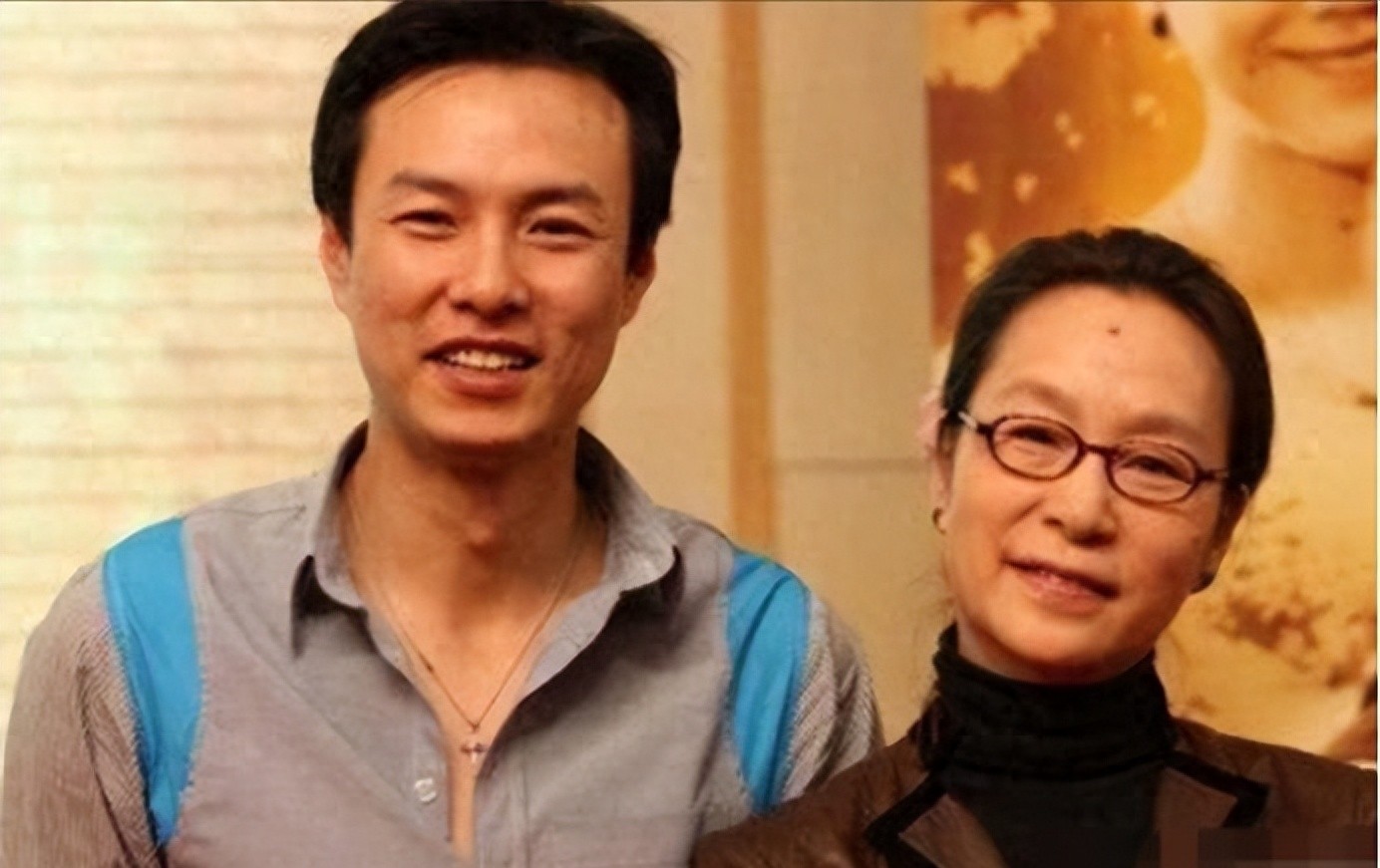 "National first-class actor" Xi Meijuan, with "two faces" in front of ...