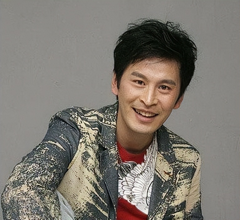 Wang Yanan: After a car accident, he took the acting road and became ...