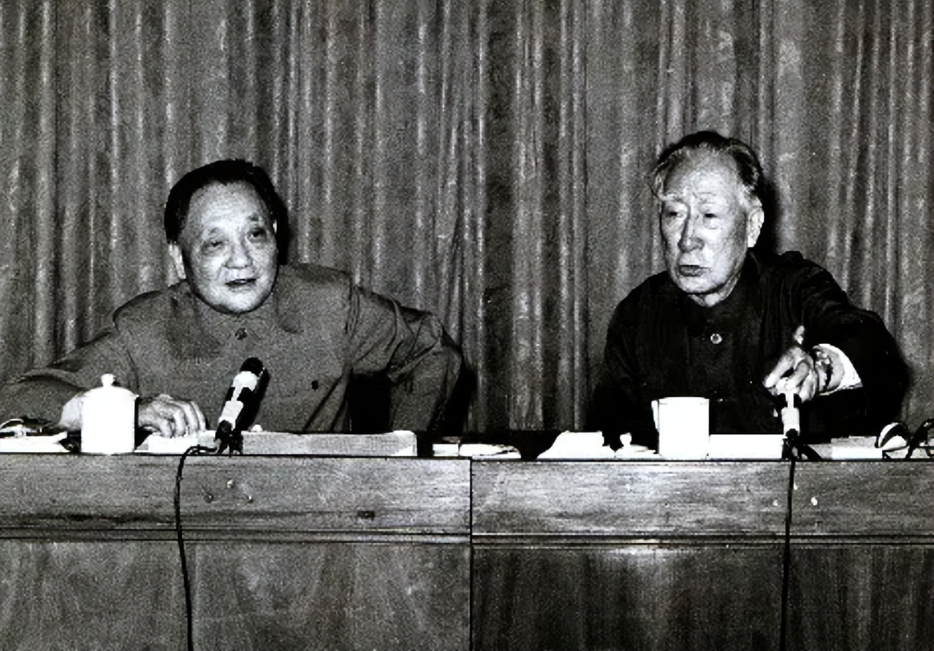 Comrade Xiaoping died, Bo Yibo wrote 8 words, including 4 major ...