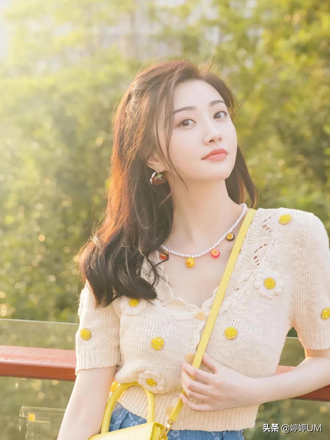 Jing Tian wallpaper selection - iNEWS