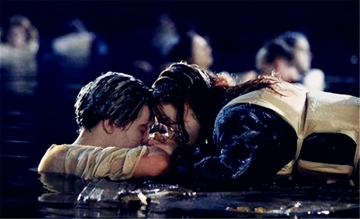 The documentary "Titanic" is popular all over the world, but few people ...