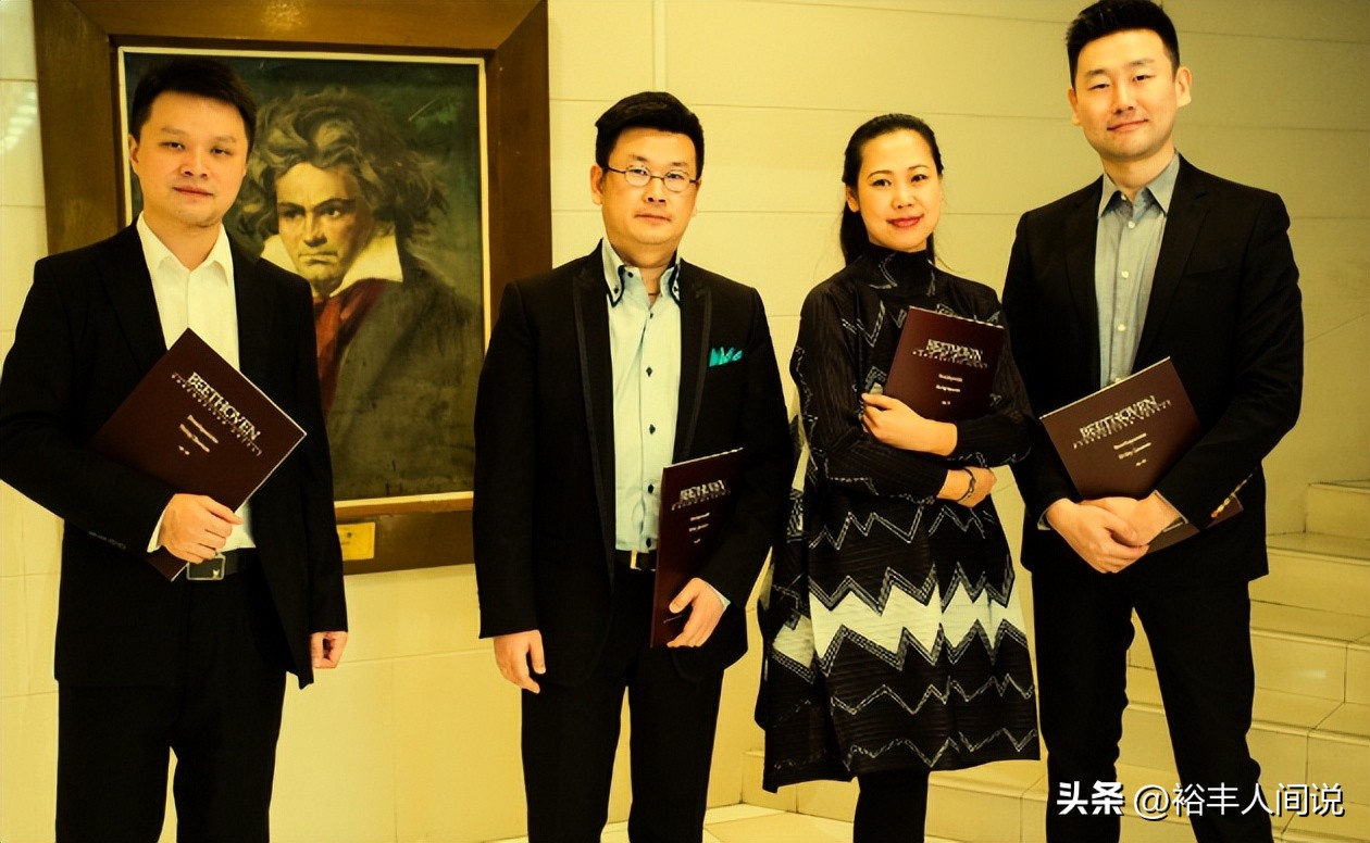 Sudden bad news!The 46-year-old violinist Zeng Cheng died of illness ...