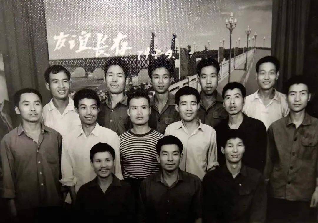 [Red Memories] Memories Deep in the Mountain‖Wang Yuee - iMedia
