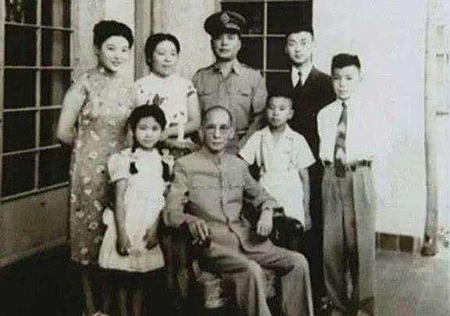 In 1979, Chiang Ching-kuo sent his son to celebrate Song Meiling's ...