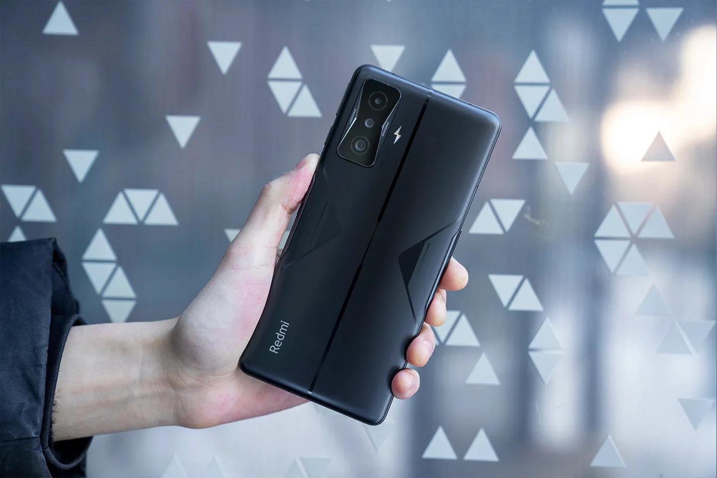Why do Xiaomi and Redmi use mobile phones with the same processor, but ...