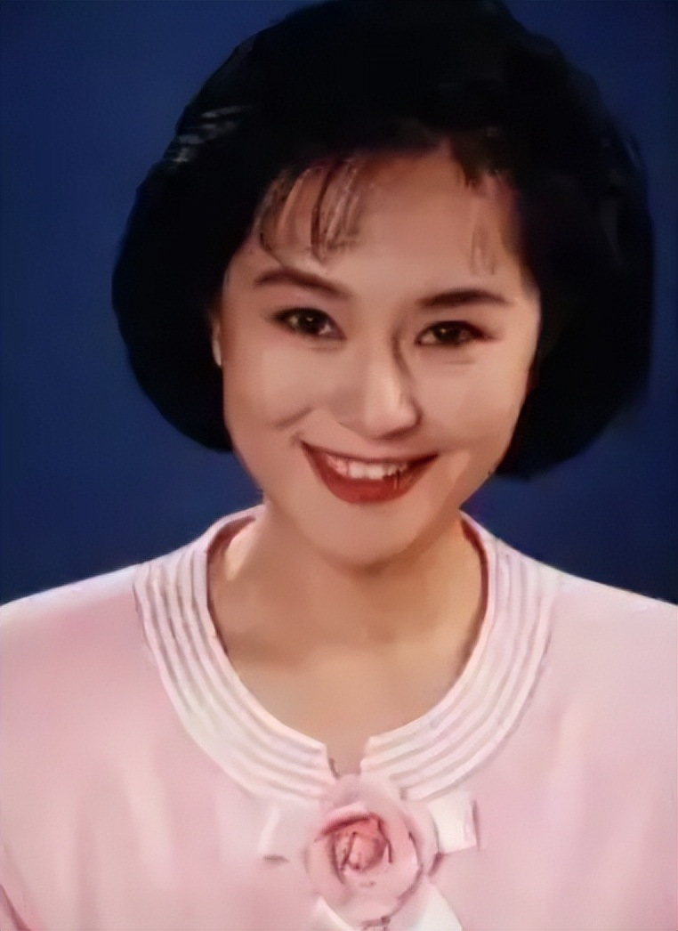 Ju Ping: Bringing a baby alone after divorce, marrying an ordinary ...
