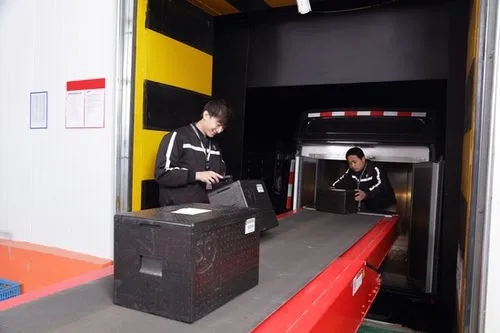 A timeliness war of intra-city logistics triggered by "half-day ...