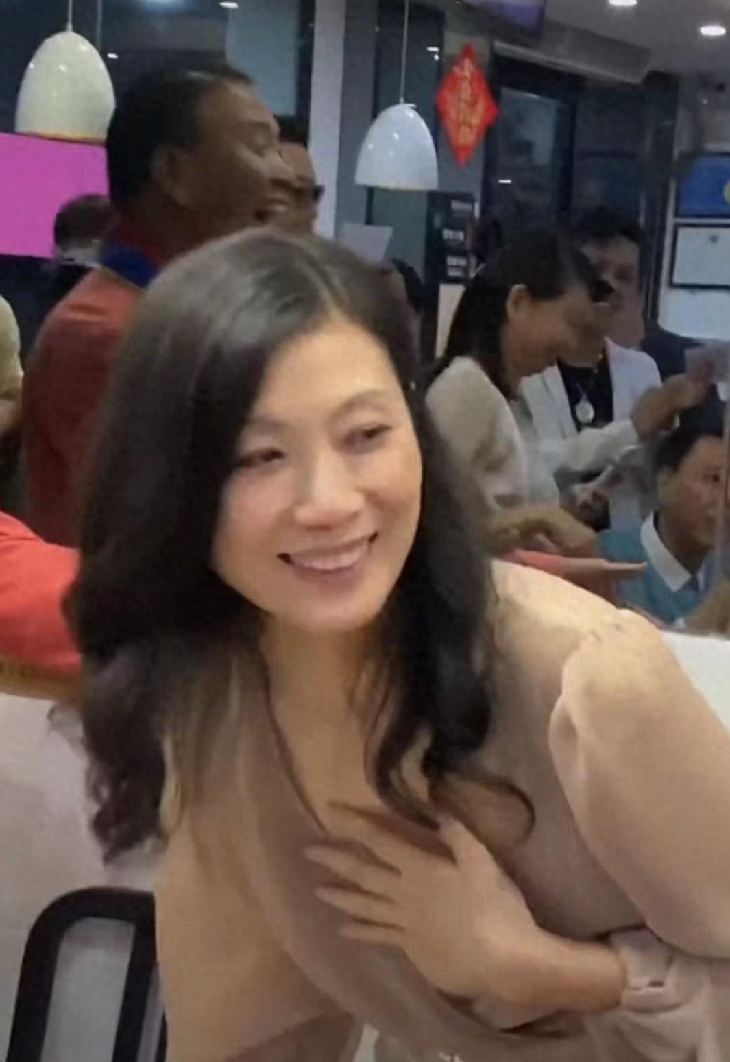 Big star Wan Ziliang changes his environment and starts a new life with ...