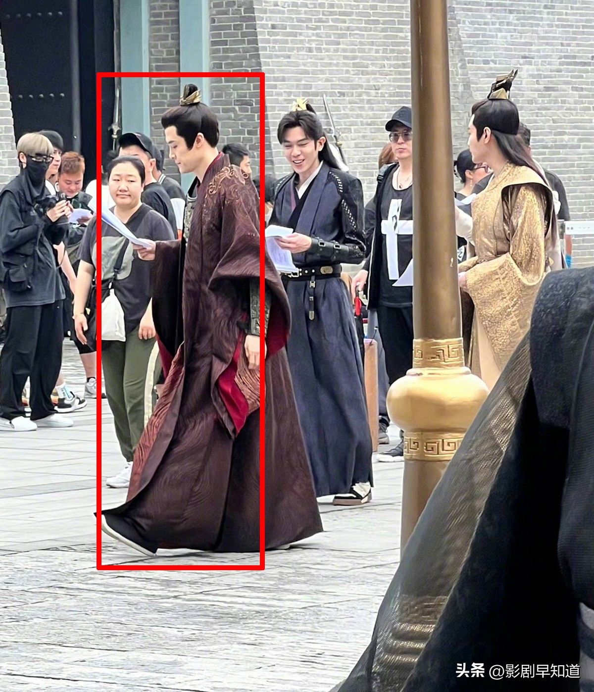 Fu Xinbo appeared on the set of "Celebrating More Than Years 2 ...