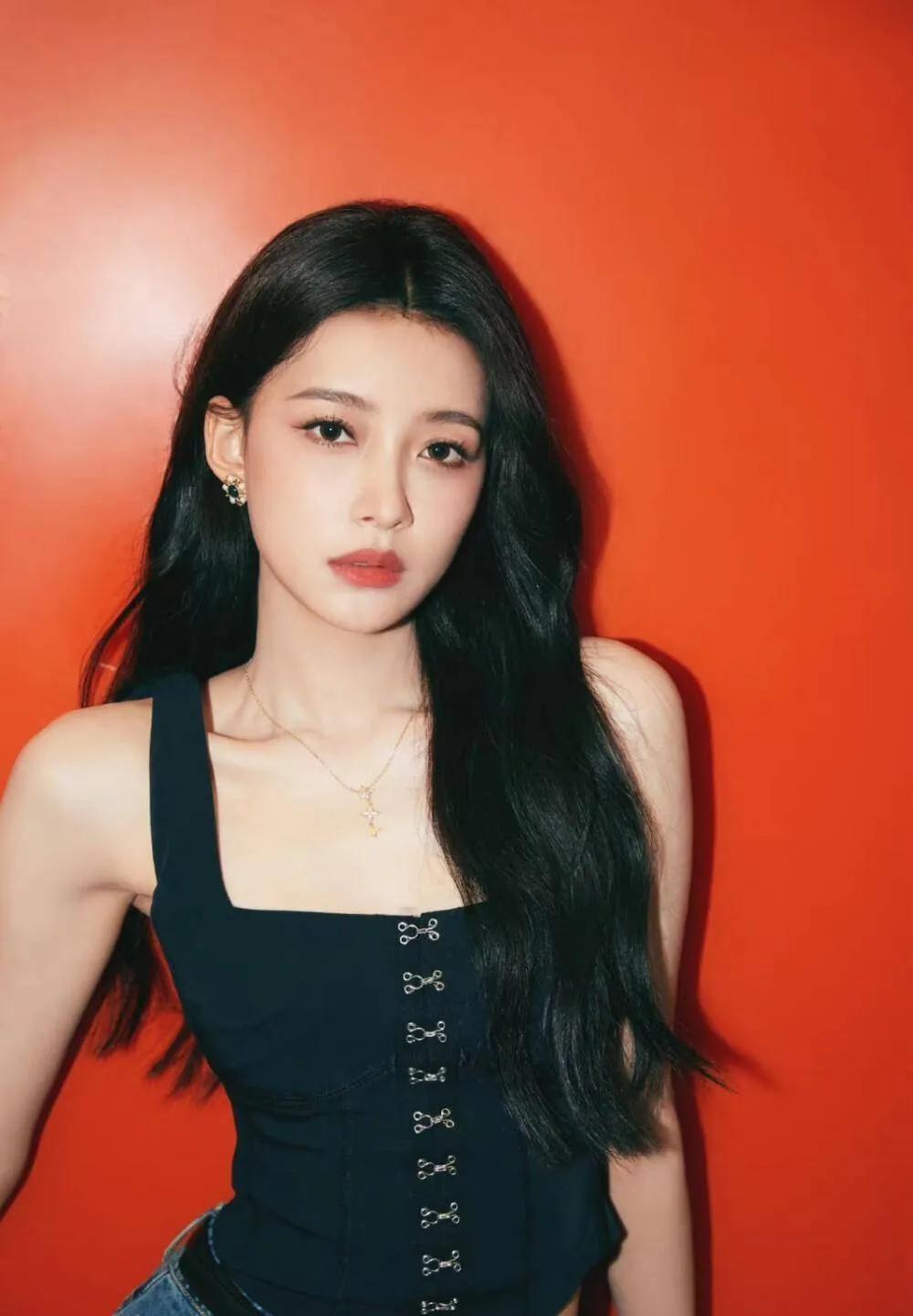 Sun Yi posted her daughter for the first time after her divorce, and ...